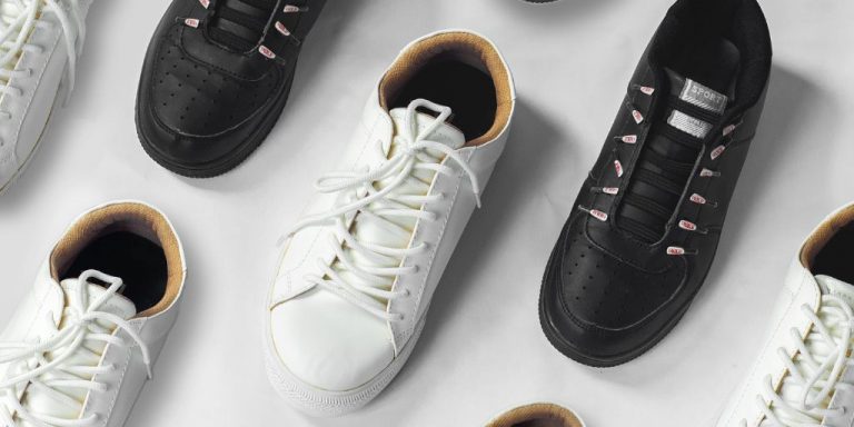 9 Shoe Photography Ideas [+16 Examples] to Style your Shoot