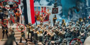 10 Creative Toy Photography Tips [+9 Examples] in 2023