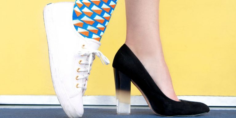 9 Shoe Photography Ideas [+16 Examples] to Style your Shoot