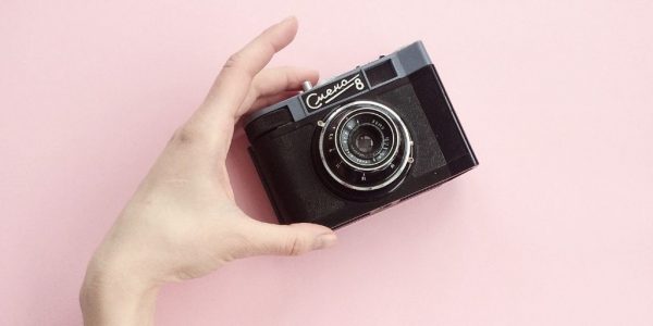 5 Easy Steps To Build A DIY Photo Studio At Home On A Budget