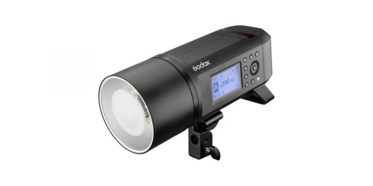 Strobe Light In Photography: Uses & Benefits | PixelPhant