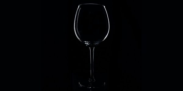 9 Best Tips To Perform Glass Photography | PixelPhant