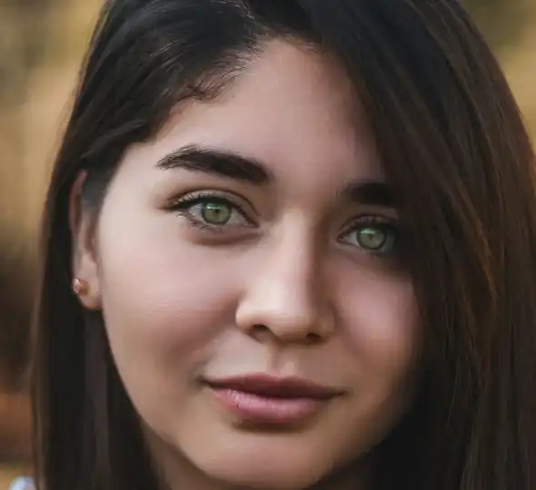 Professional Model Photo Retouching Service | PixelPhant