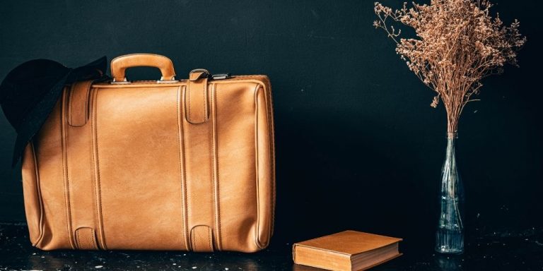 How to Photograph Bags? 12 Bag Photography Tips & Ideas