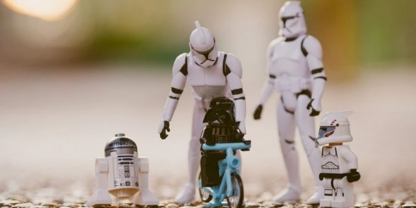 10 Creative Toy Photography Tips [+9 Examples] in 2023