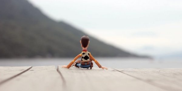10 Creative Toy Photography Tips [+9 Examples] in 2023